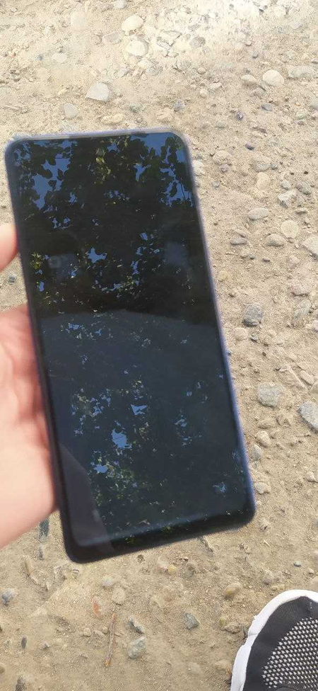 Telefon tecno pova 5