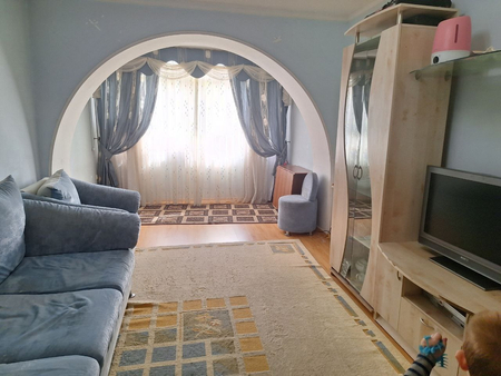 Лисунова м-в ул.Асалабад-1 продаю 3-к.77серия