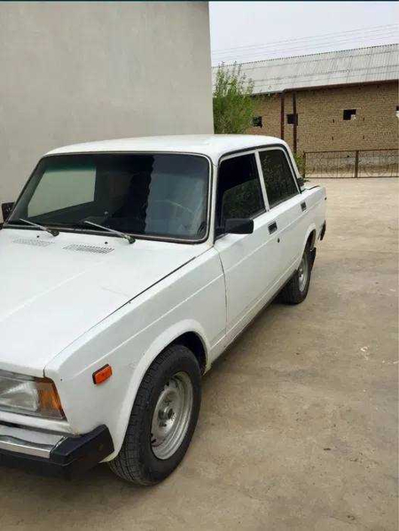 Lada 2107 год выпуск 2001