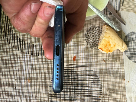 Telefon sotiladi