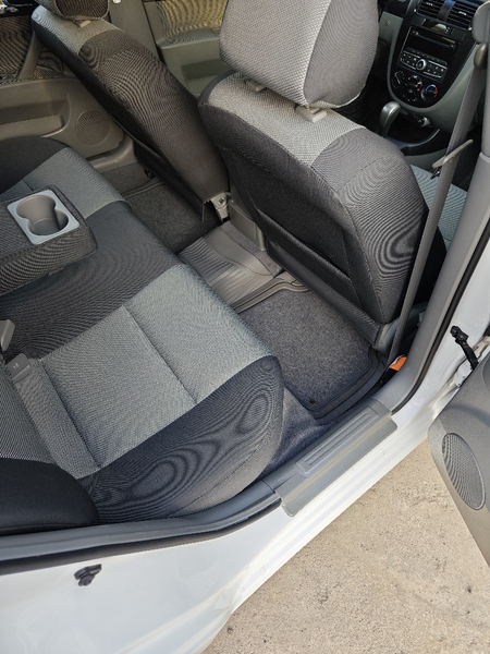 Срочно продам CHevrolet Jentra. 3поз. Цвет белый