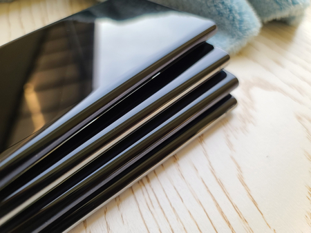 Samsung Galaxy Note 10 5G. OzU 12/256 GB Hotira. Garantya beriladi !