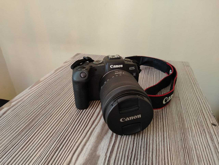 Canon EOS RP объективлар, сумка, батарейка, флешка билан