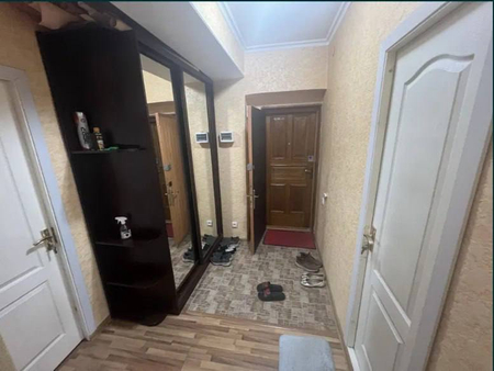 Продаётся 3/2/4 на Ц-6 не торец общ пл 70