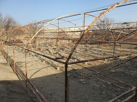 Parnik sotiladi 30 million