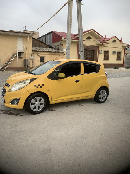 Srochno SPARK  sotiladi