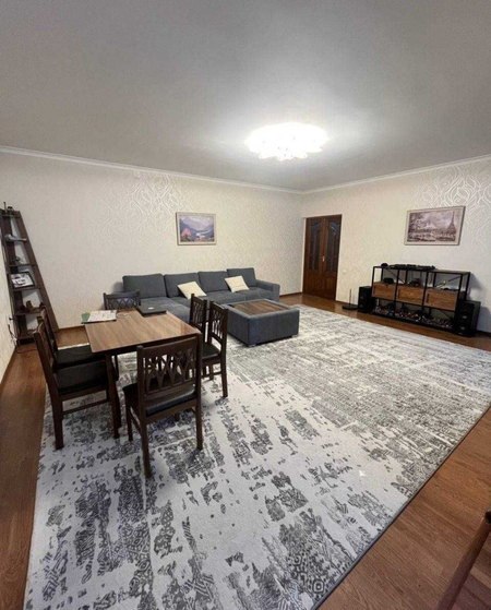 3 комнатная.Ул.Нукусская.130 кв.м.