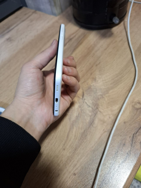 Samsung a22 64gb white