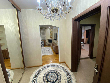 Аренда СВОЯ 4-комнатная квартирa на Ойбеке / 4-room apartment in Oybek
