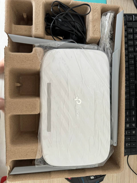 Tp_link wifi router bor oladiganla 570min so'm  1 oy ishlatilingan