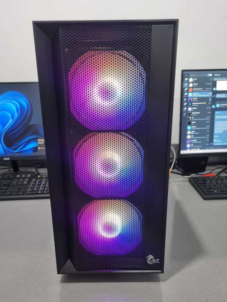 O'yinlar uchun Kuchli DDR4 Kompyuter