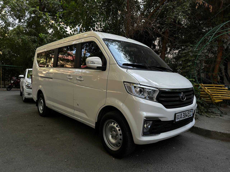 CHANGAN минивэн 9-местный