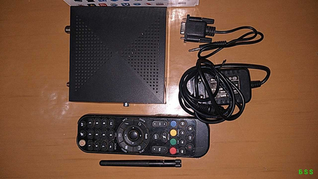 Тюнер XDSR IOOHD спутниковый