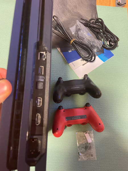 PlayStation 4 pro 9.00 22ta uyin