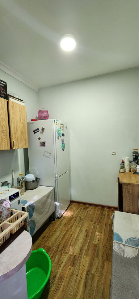 Срочно продам кв на юнус абаде 13кв Ахмад дониш 3/2/4.