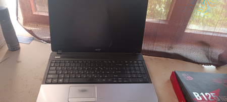 Noutbuk ACER 2013