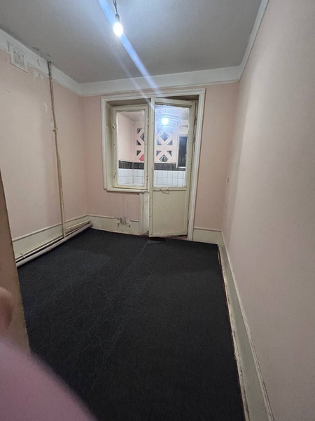 3 xonalik 4 etaj Chevar Orqa tomonida Vetriniy dom \\nIKILAMCHI KRIDIT B