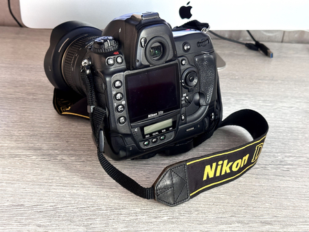Nikon D3x + объектив Nikon 24-120 F4 (б/у)