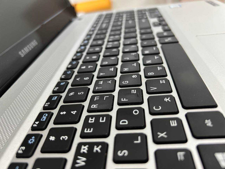 Samsung Laptop NT500R5l