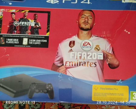 Продаю PlayStation 4 slim.