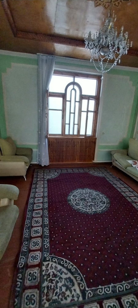 Ishlaydigon yoki talabalarga Uchastka 1x 200ye.Sagbon.Nurafshon kocha.