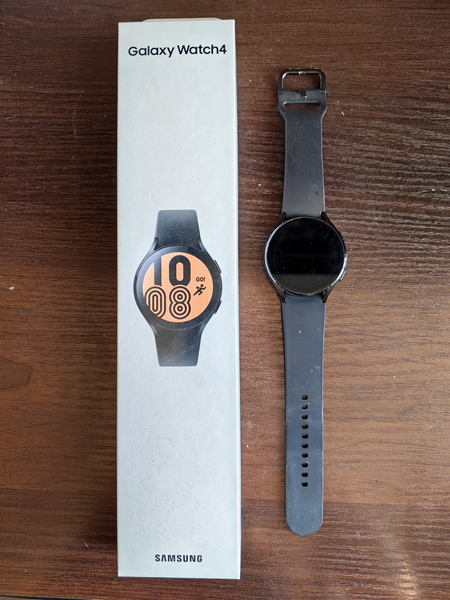 Galaxy watch 4 black