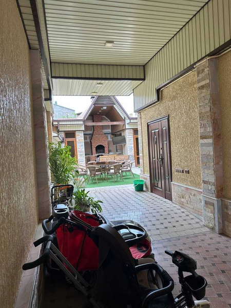 Продаётся дом, Американская школа