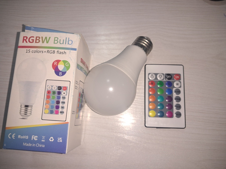Rgb smart lampa 15 wat