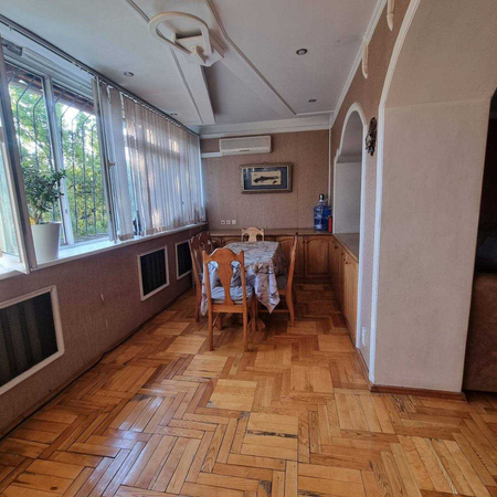 Садыка Азимова 3/4/5 кирпич (80м2) балкон 2х7, посольство Японии