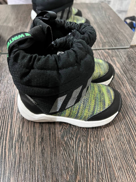 Осенне зимние сапожки Adidas