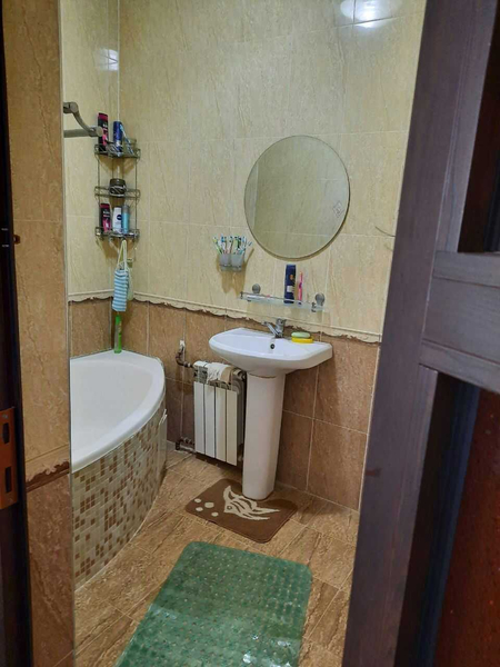 Срочно Уй Сотилади