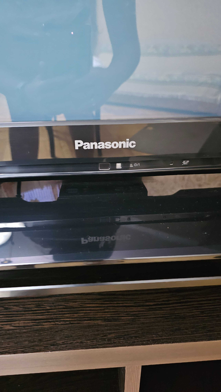 Продам телевизор Panasonic TX-PR42C3 в отличном рабочем состоянии