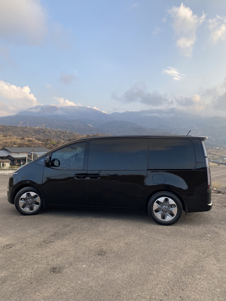Hyundai Staria 2022