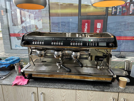 Koffe mashina simonelli lacimballi sanremo cime
