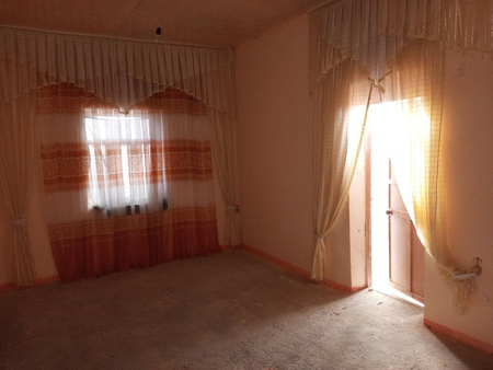 Uchastka sotiladi 15000$.