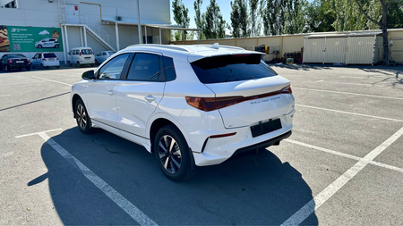 BYD E2 Luxury 405 km Full Navarot