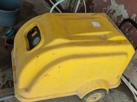 Karcher Omax Holati yangi