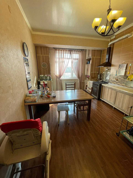 Квартира на Ц5 3/2/4 общ пл 70м ,Ор-р Корзинка