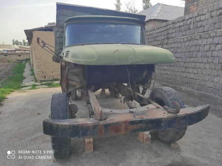 Сотилади Зил-130