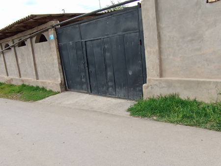 Участка сотилади срочна