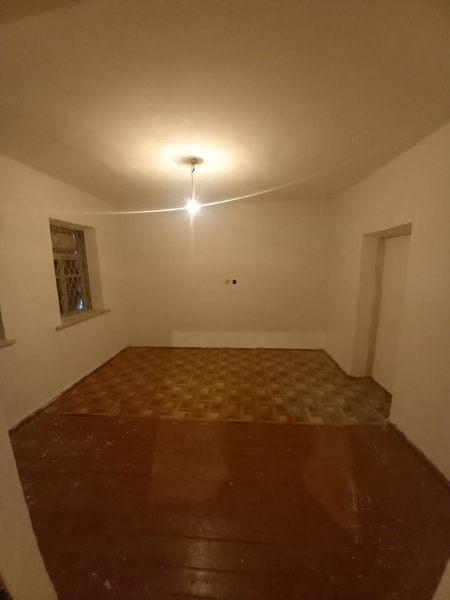 Продаётся домик,2 комнаты,0,7 сотки