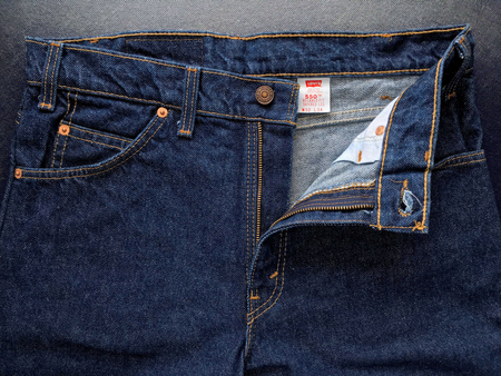 VINTAGE 1994 Made in U.S.A. LEVI'S® 550™ Orange Tab™ Jeans — W32 L34