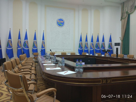 Герб ва байроқлар Ўзбекистон бўйлаб етказиб берамиз