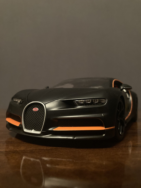 Bugatti Chiron M1:18