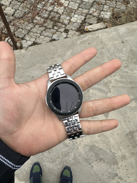 Samsung watch sotiladi