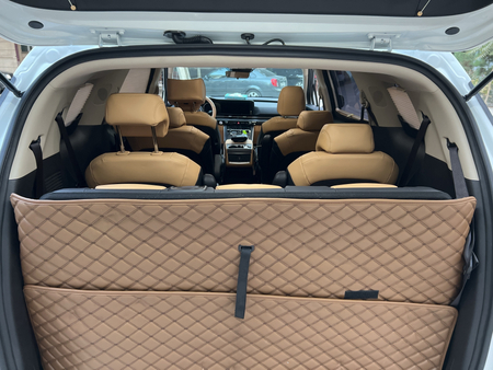 Автотранспорт KIA Carnival 2023 seats 9