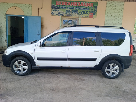 Lada Largus Cross