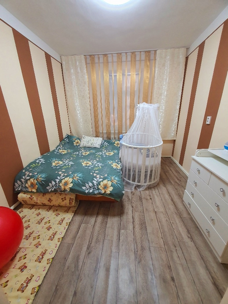 Продаётся дом 6 ком , участок 12соток