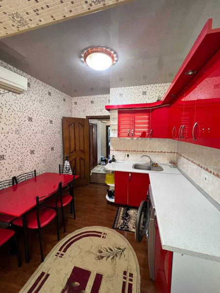 Продается уютная квартира 4/4/9  на Юнусабадском районе  (J2976)