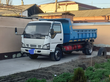 ISUZU samasval NQR